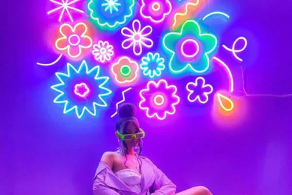 10 Tips For Taking The Best Neon Sign Photographs